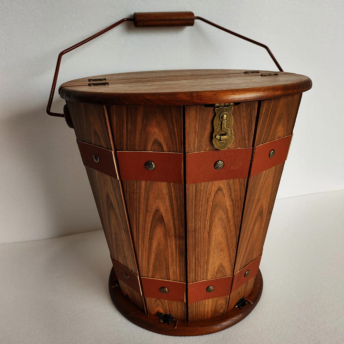 Folding Duck Bucket | Tora Magic Co.